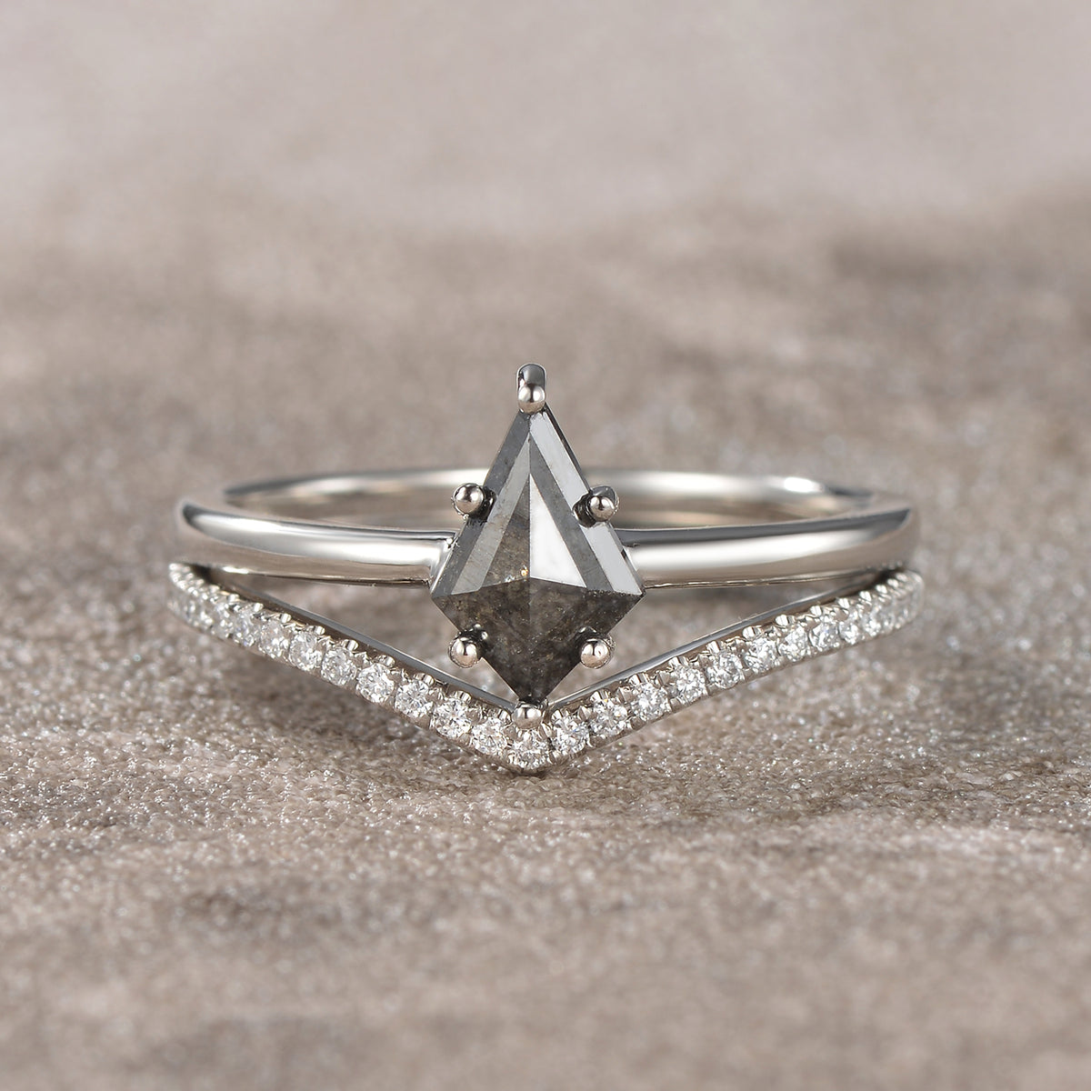 Salt and Pepper Diamonds Chevron Engagement Ring Set 2pcs – Felicegals